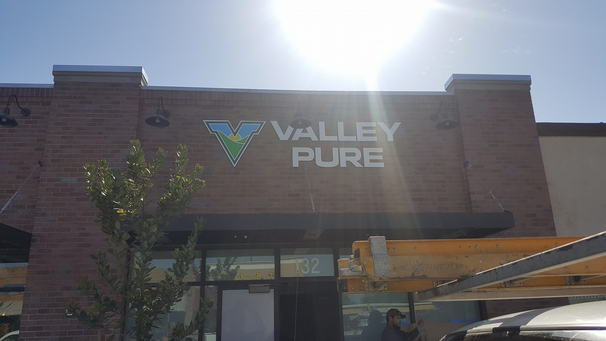 Valley’s first recreational pot shop opens in Woodlake - The Business ...